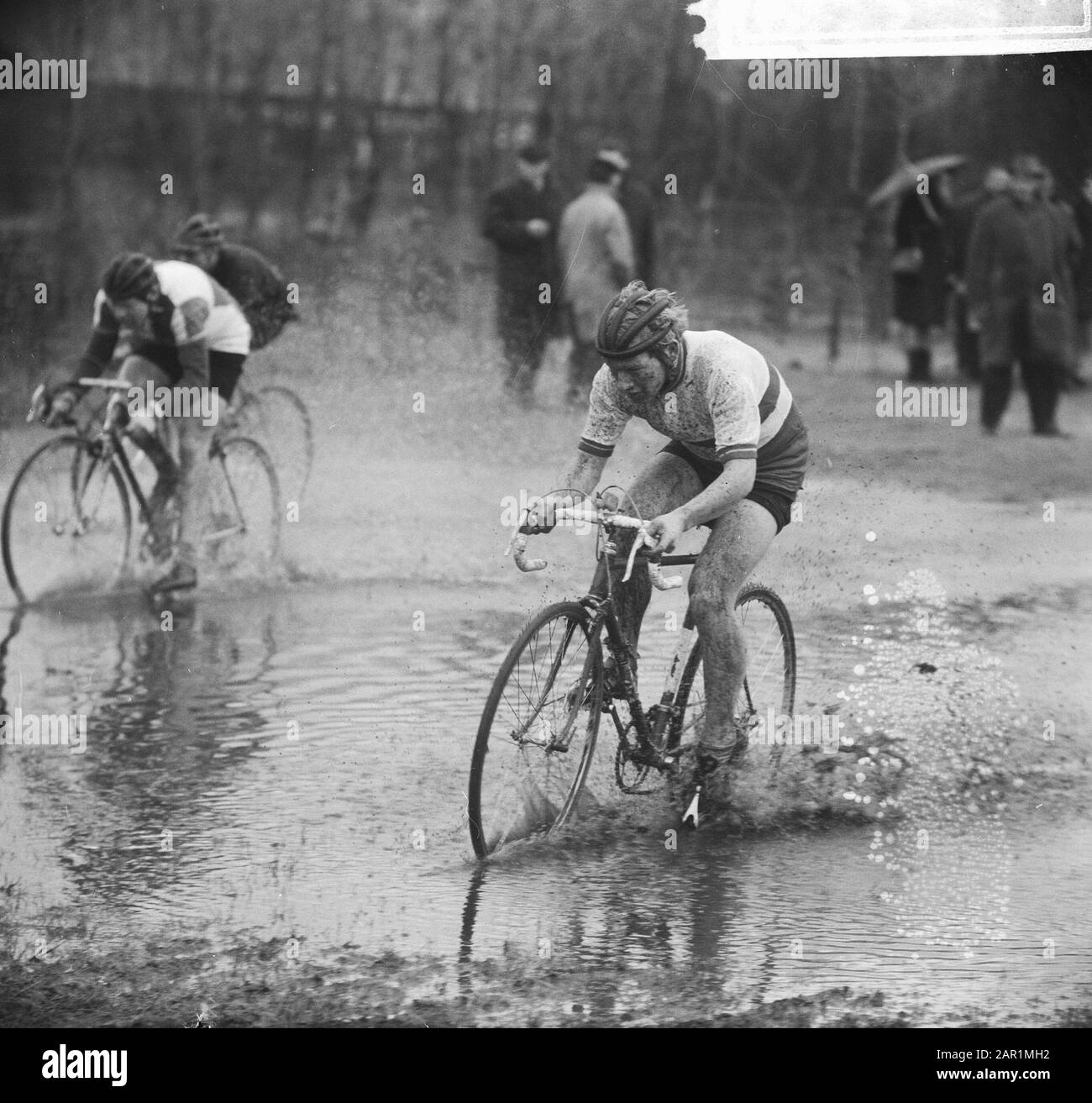 Cycle cross Black and White Stock Photos & Images - Alamy