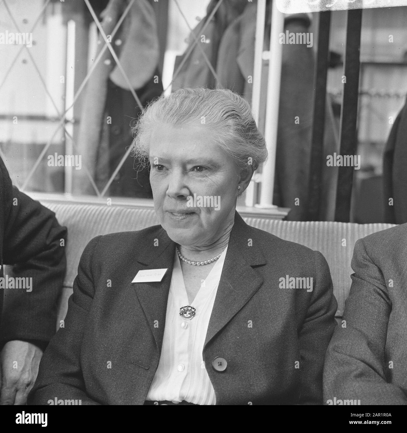 Dame honor b hi-res stock photography and images - Alamy