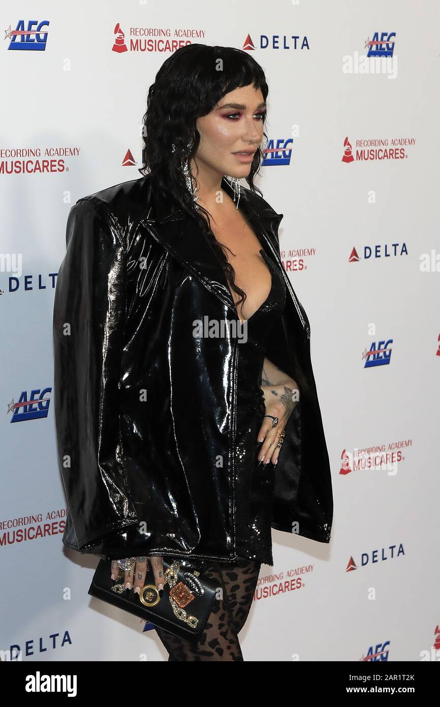 Kesha 2020 hi-res stock photography and images - Alamy