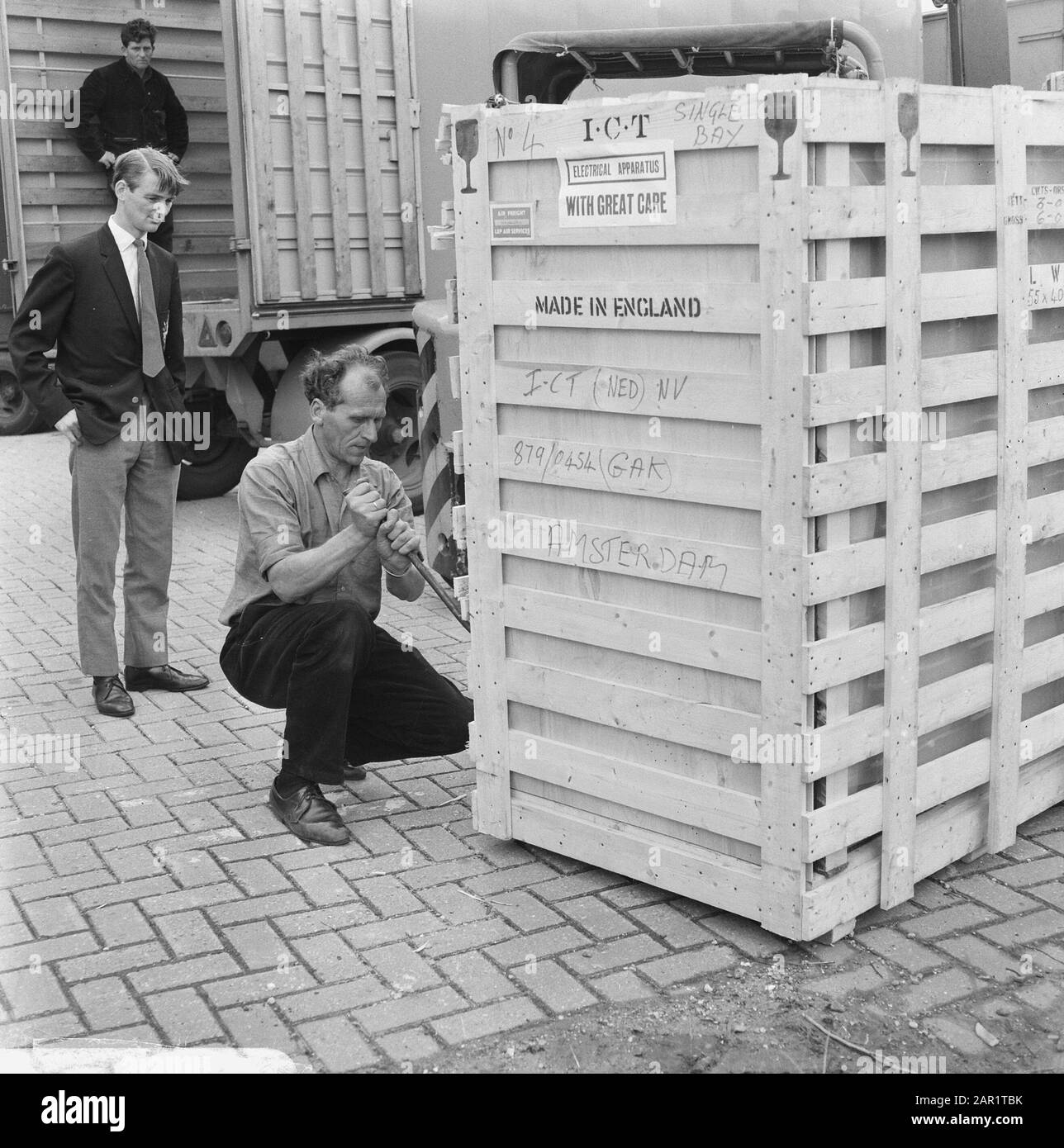 Transport and transfer of goods goods transport Date: 29 August 1966 ...