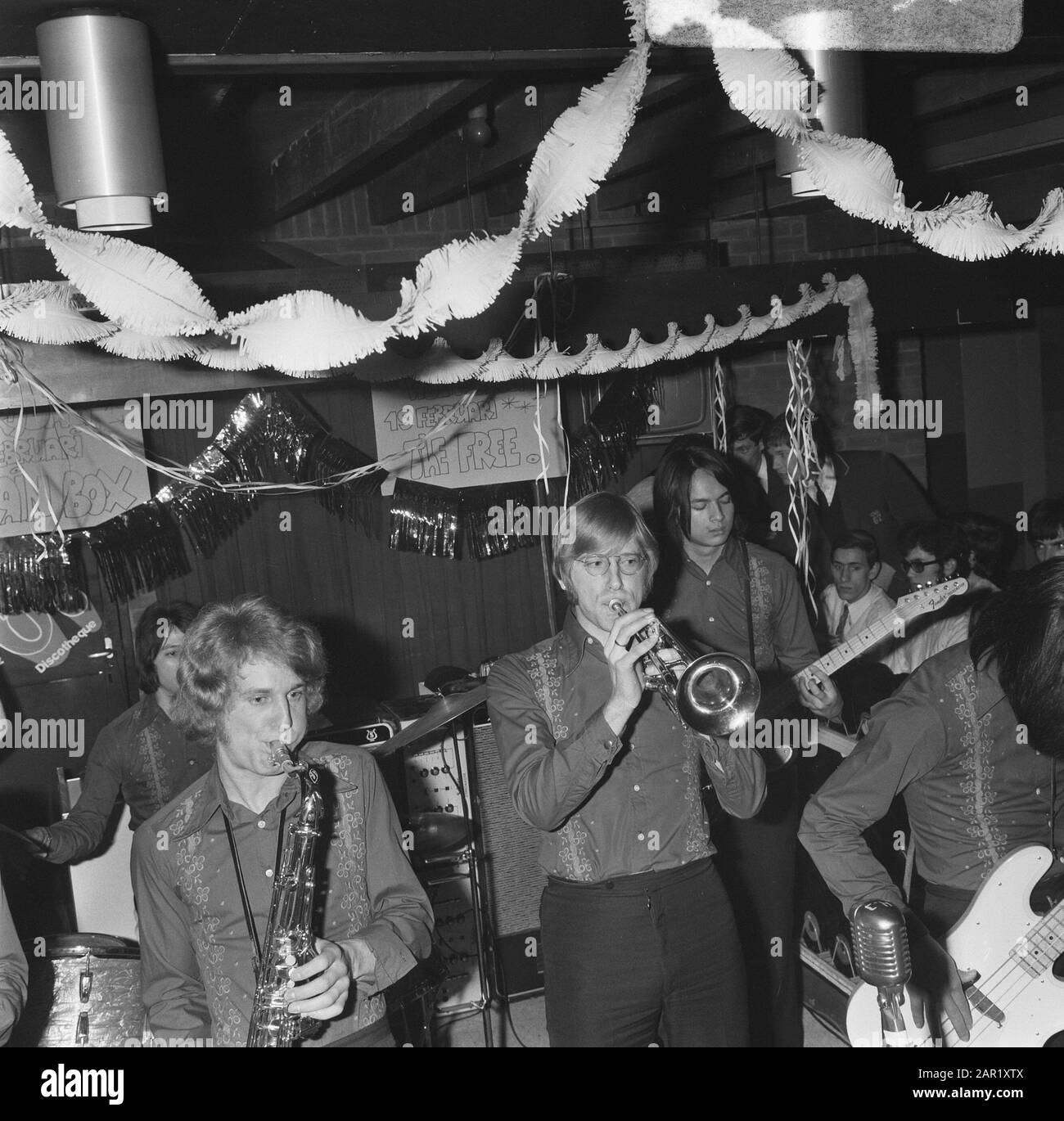 Soul to soul tour Black and White Stock Photos & Images - Alamy