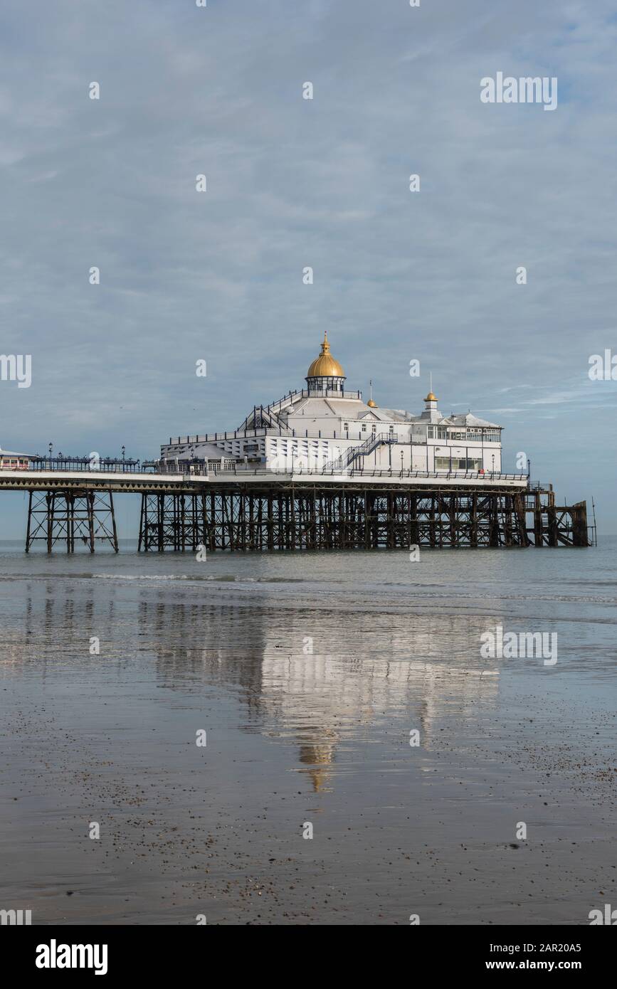 Eastbourne pier at low tide hi-res stock photography and images - Alamy