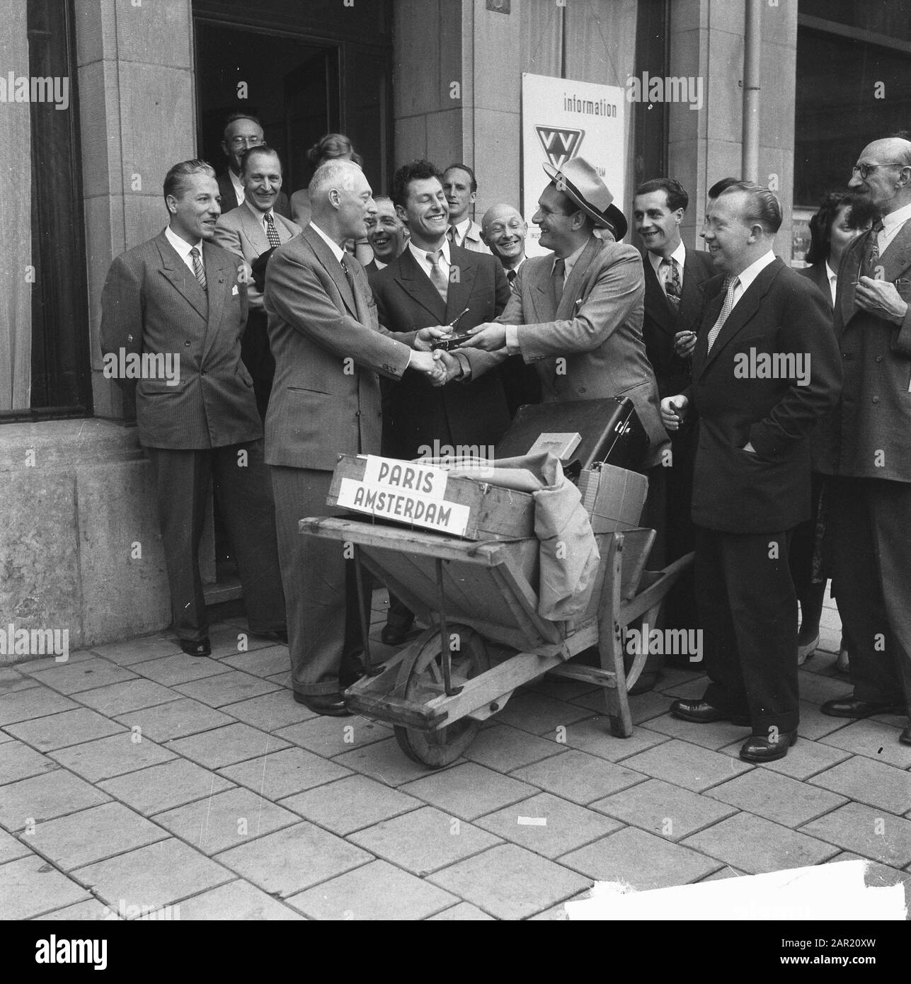 Tom manders hi-res stock photography and images - Alamy