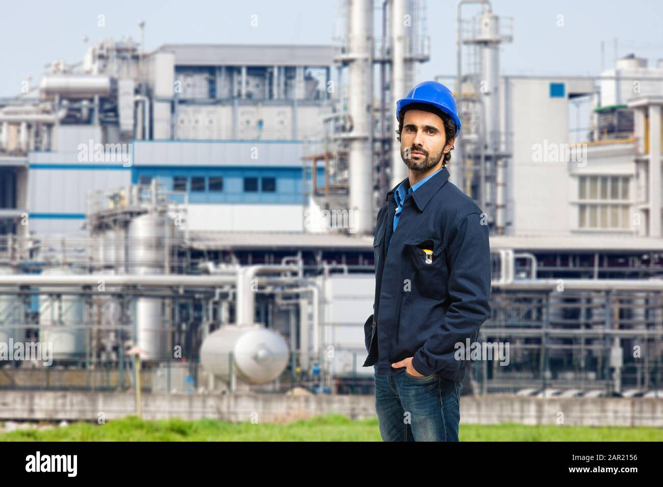 Portrait of an handsome engineer Stock Photo - Alamy