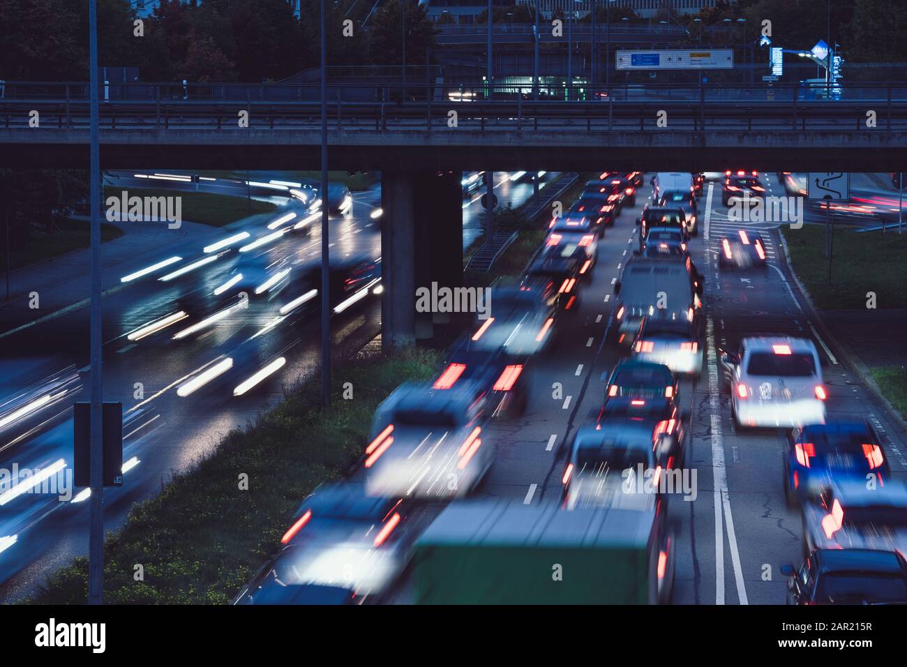 Wide shot cars on highway hi-res stock photography and images - Alamy