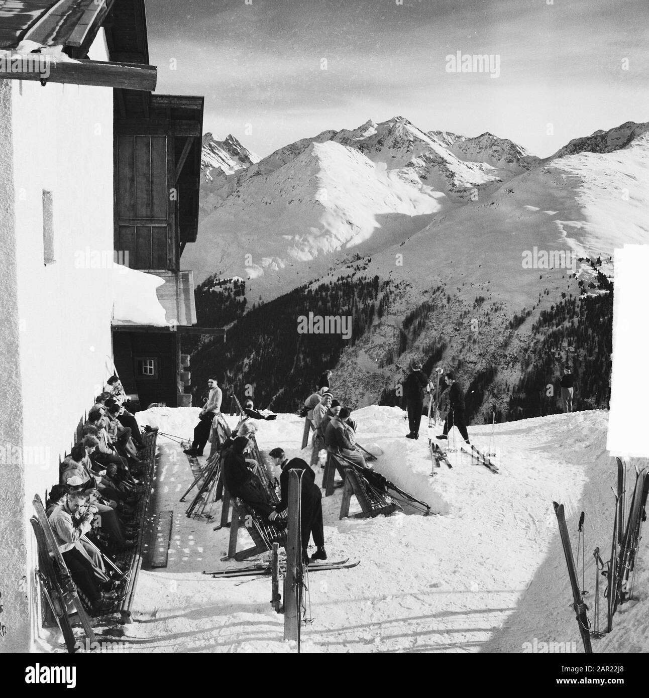 Family winter outing Black and White Stock Photos & Images - Alamy