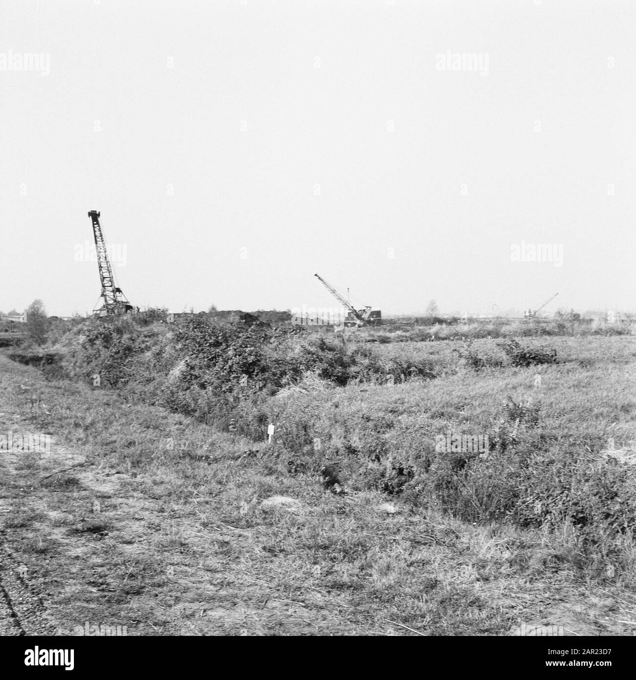 mining, tillage, leveling, scones, land plots, draglines, workers ...