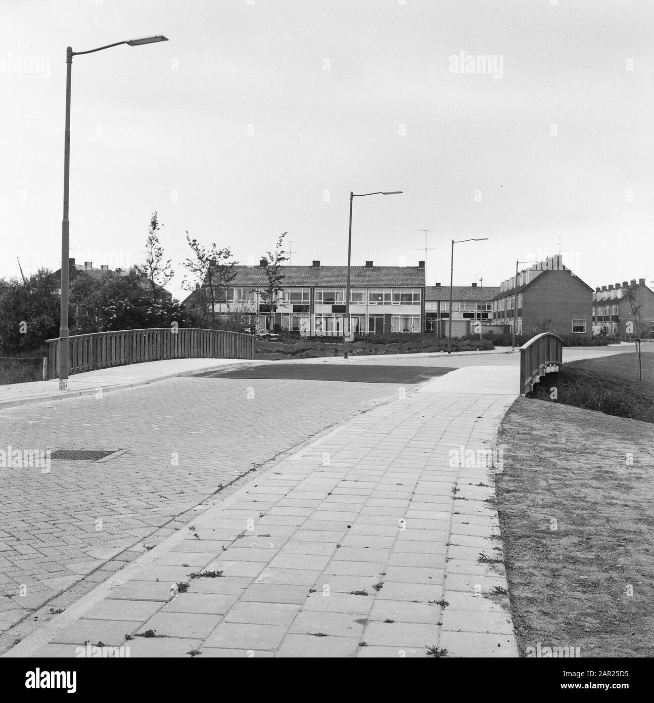 digging and improving canals, building bridges, bridges, Nieuw-Helvoet ...