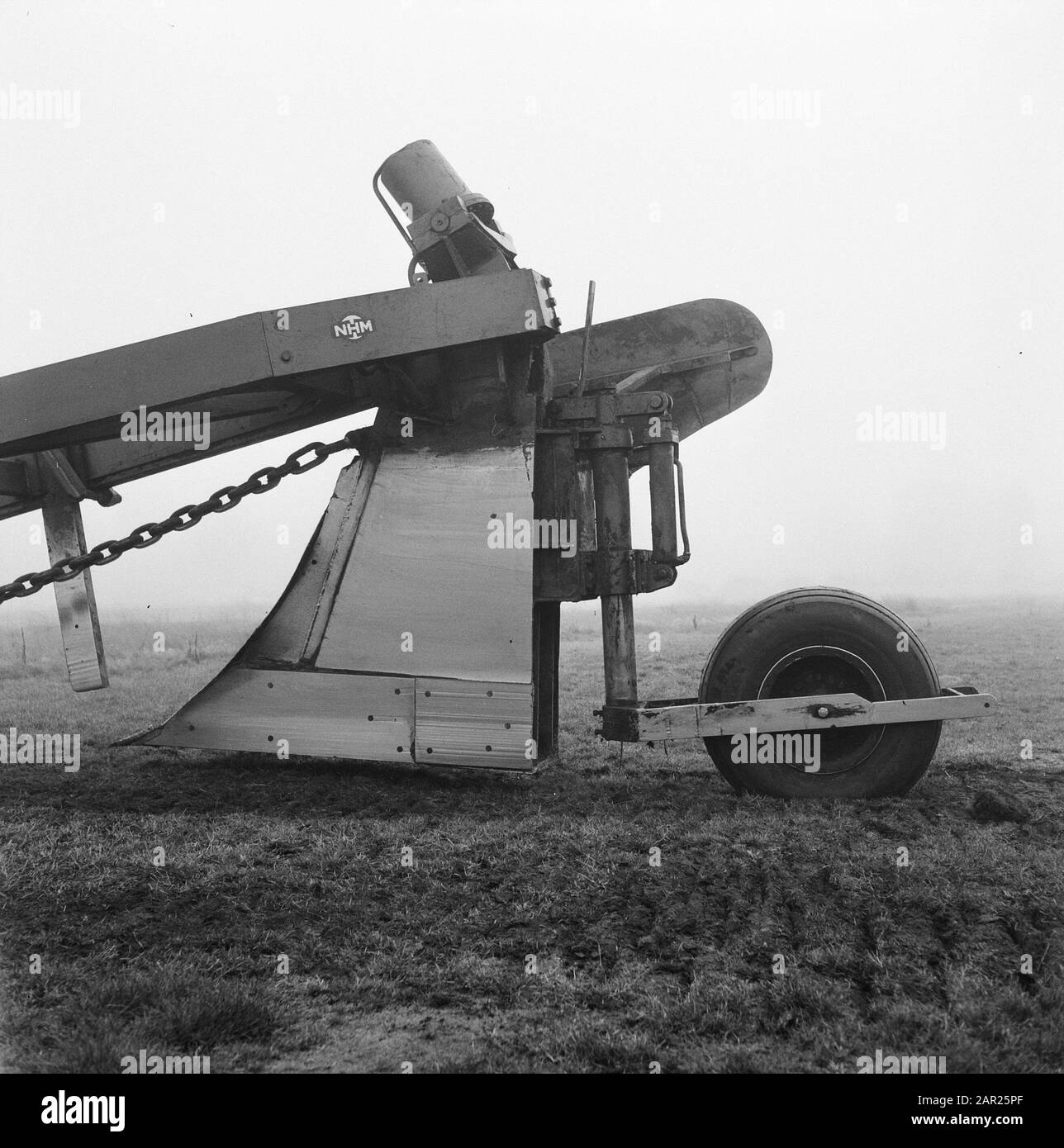 Collective activities Black and White Stock Photos & Images - Alamy