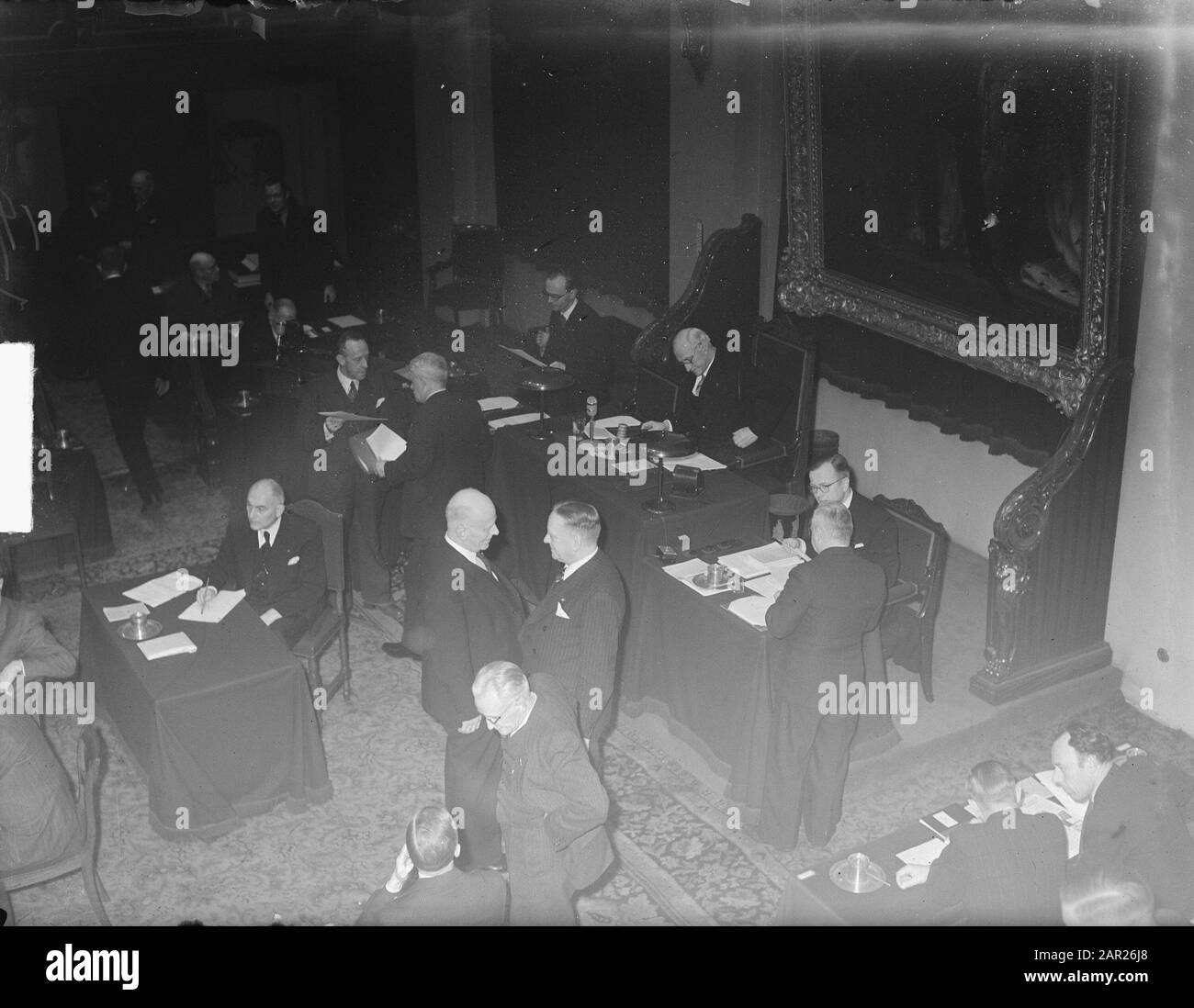War council chamber hi-res stock photography and images - Alamy