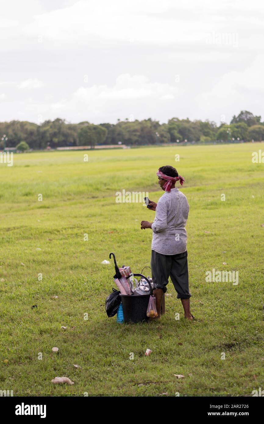 Chaiwala hi-res stock photography and images - Alamy