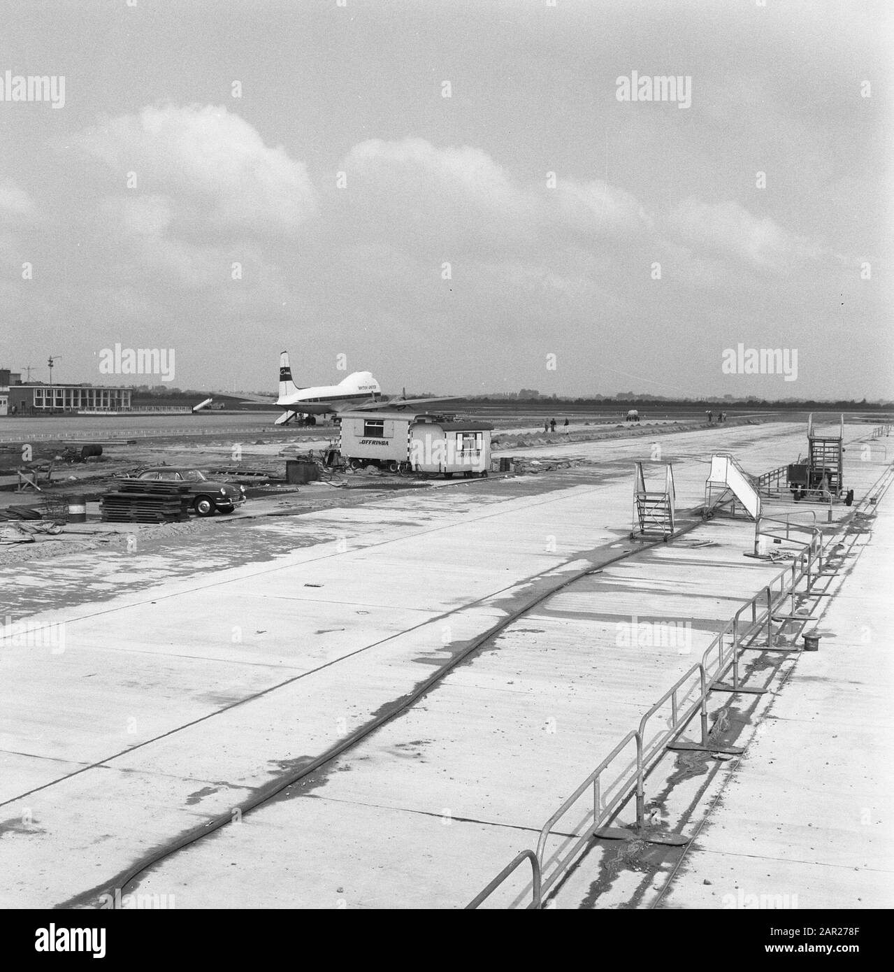 June 1965 activities hi-res stock photography and images - Alamy