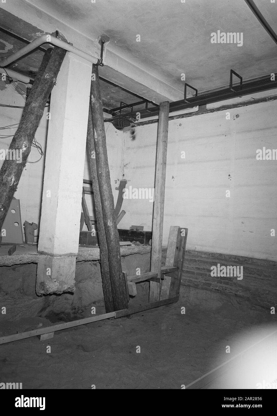 buildings and monuments knhm, interiors Date: undated Keywords ...