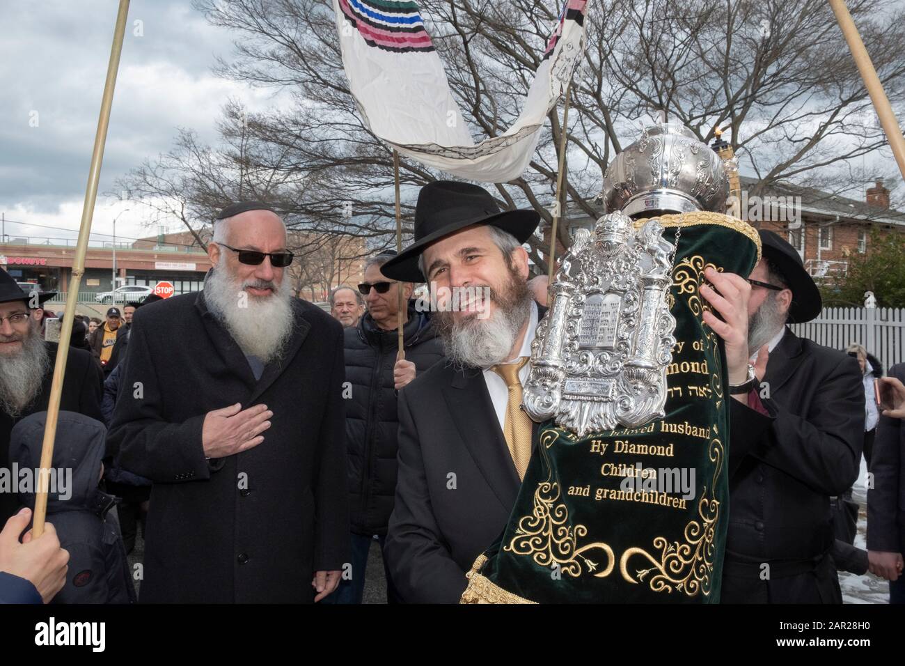 Torah jews hi-res stock photography and images - Alamy