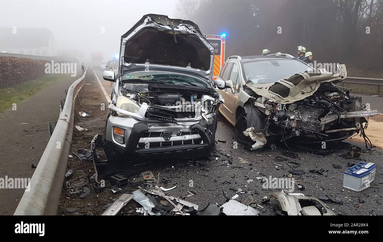 Crash between two cars hi-res stock photography and images - Alamy