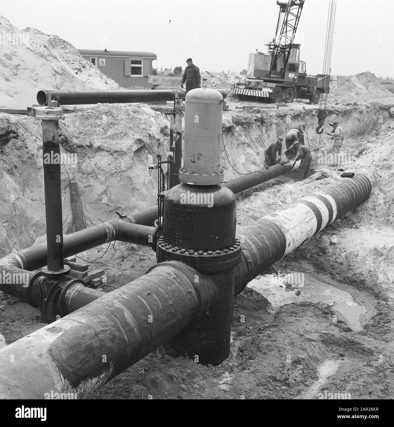 npc, pipelines, valves Date: 1965 Keywords: valves, npc, pipelines ...