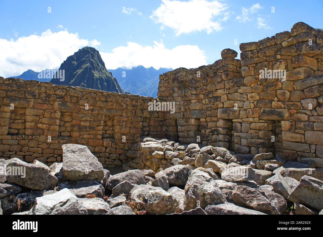 Closeup of the ruins of a building at Machu Picchu, Peru Stock Photo ...