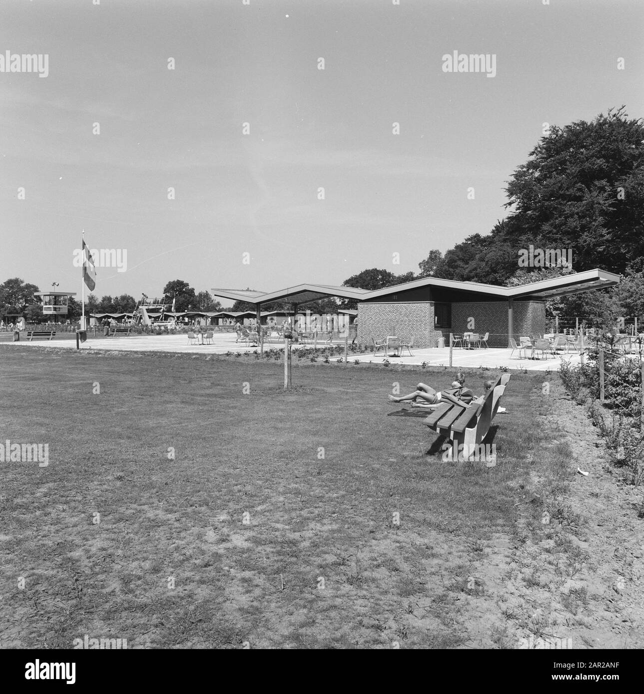 swimming pools, outdoor baths, sunbathing meadows Date: 1972 Location ...