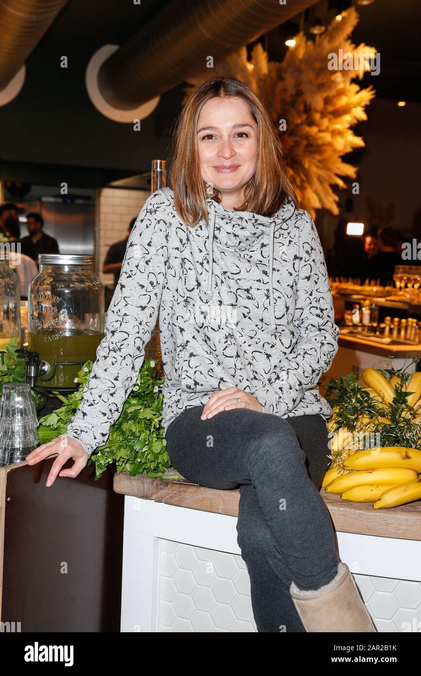 Sarah alles hi-res stock photography and images - Alamy
