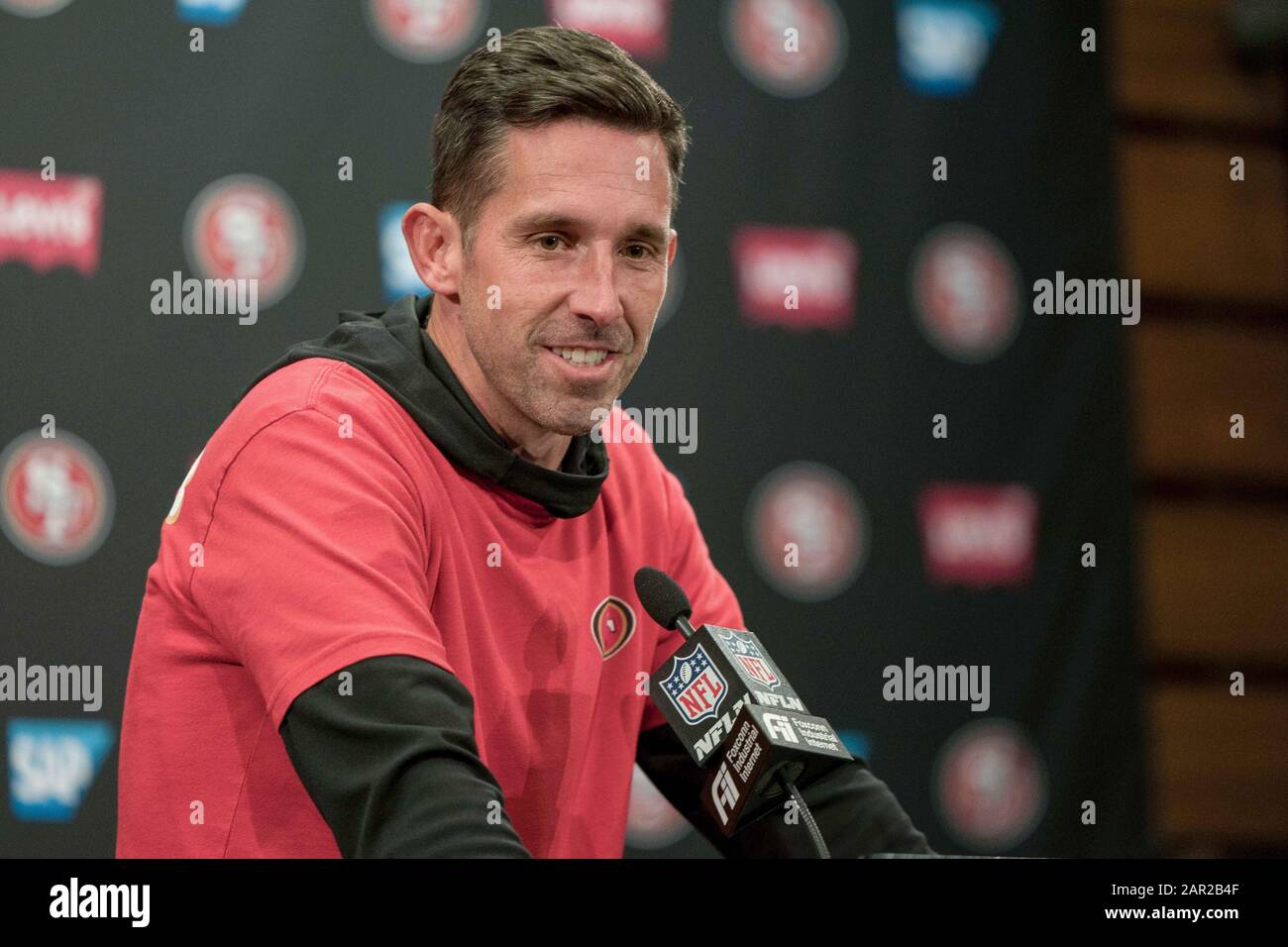 Kyle shanahan super bowl hi-res stock photography and images - Alamy