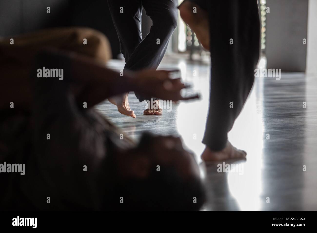 Contact improvisation dance hi-res stock photography and images - Alamy