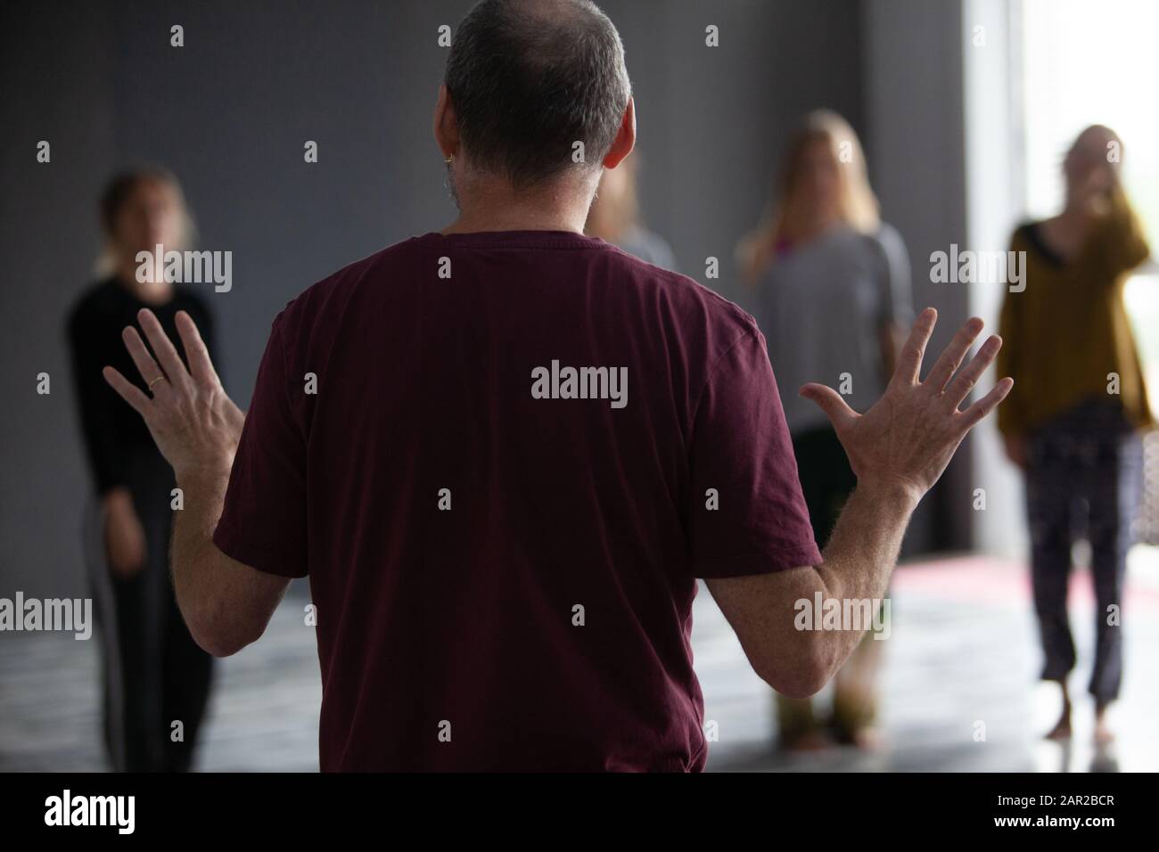 Contact improvisation dance hi-res stock photography and images - Alamy