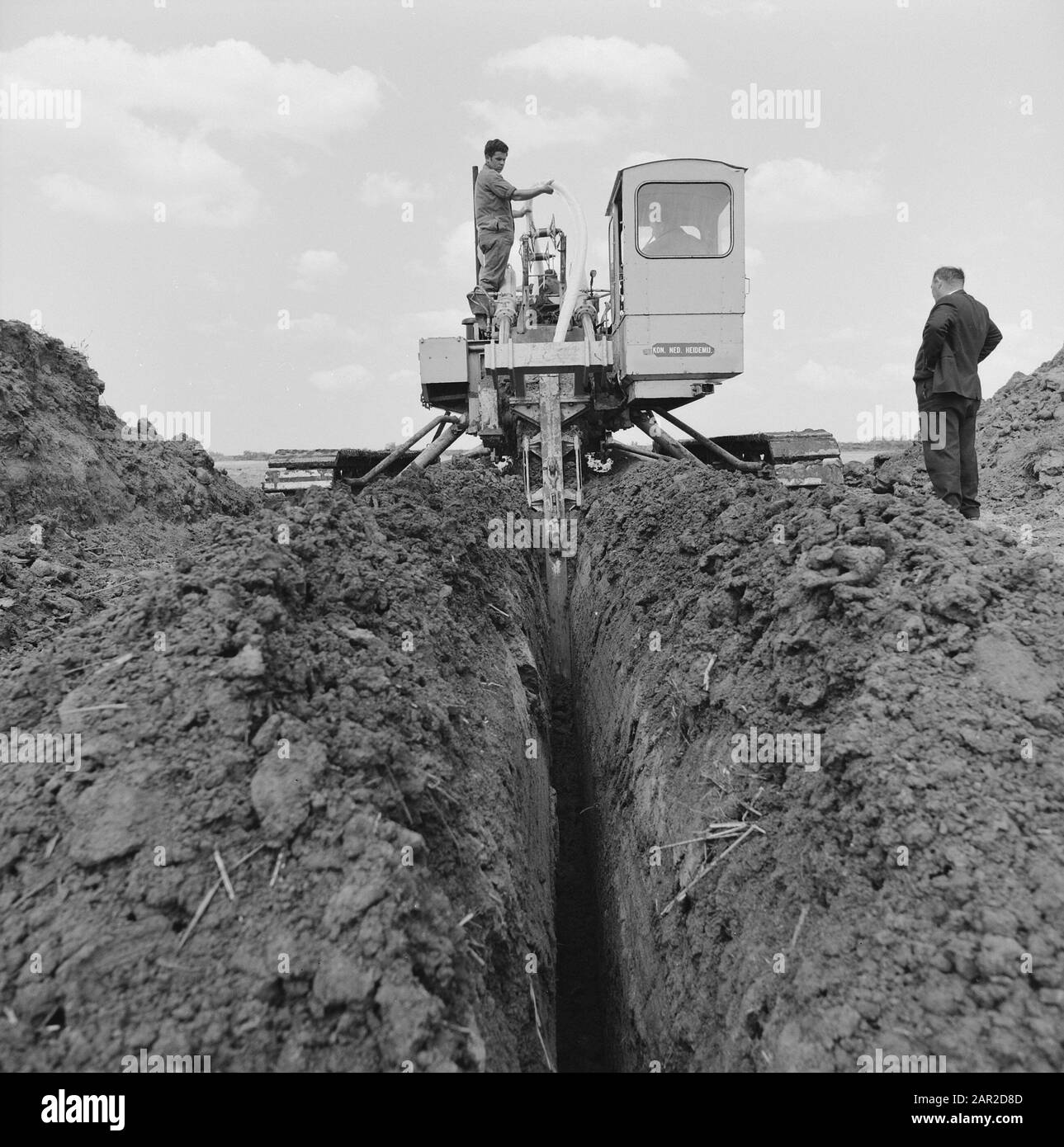 Drainage machine hi-res stock photography and images - Alamy