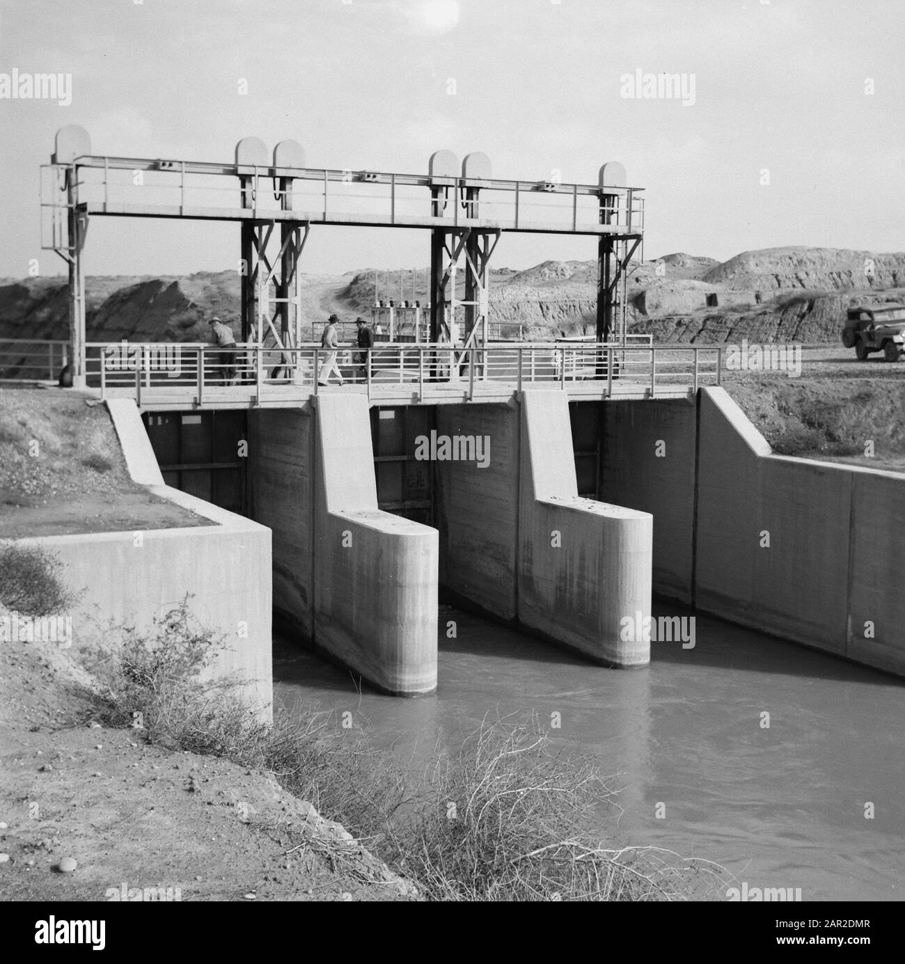 Hydraulic engineering infrastructure bridges hi-res stock photography ...