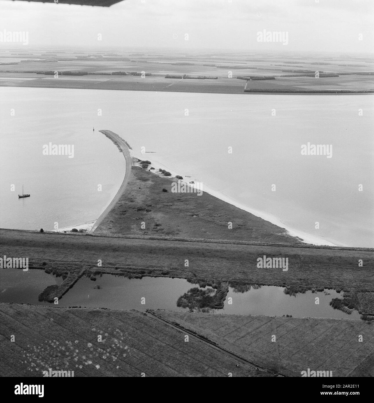 Pieren hi-res stock photography and images - Alamy