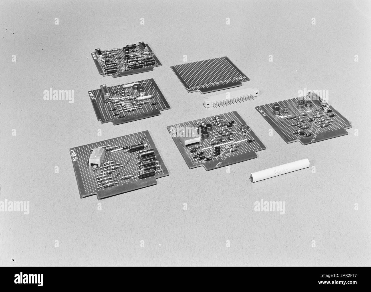 Electronic maps hi-res stock photography and images - Alamy