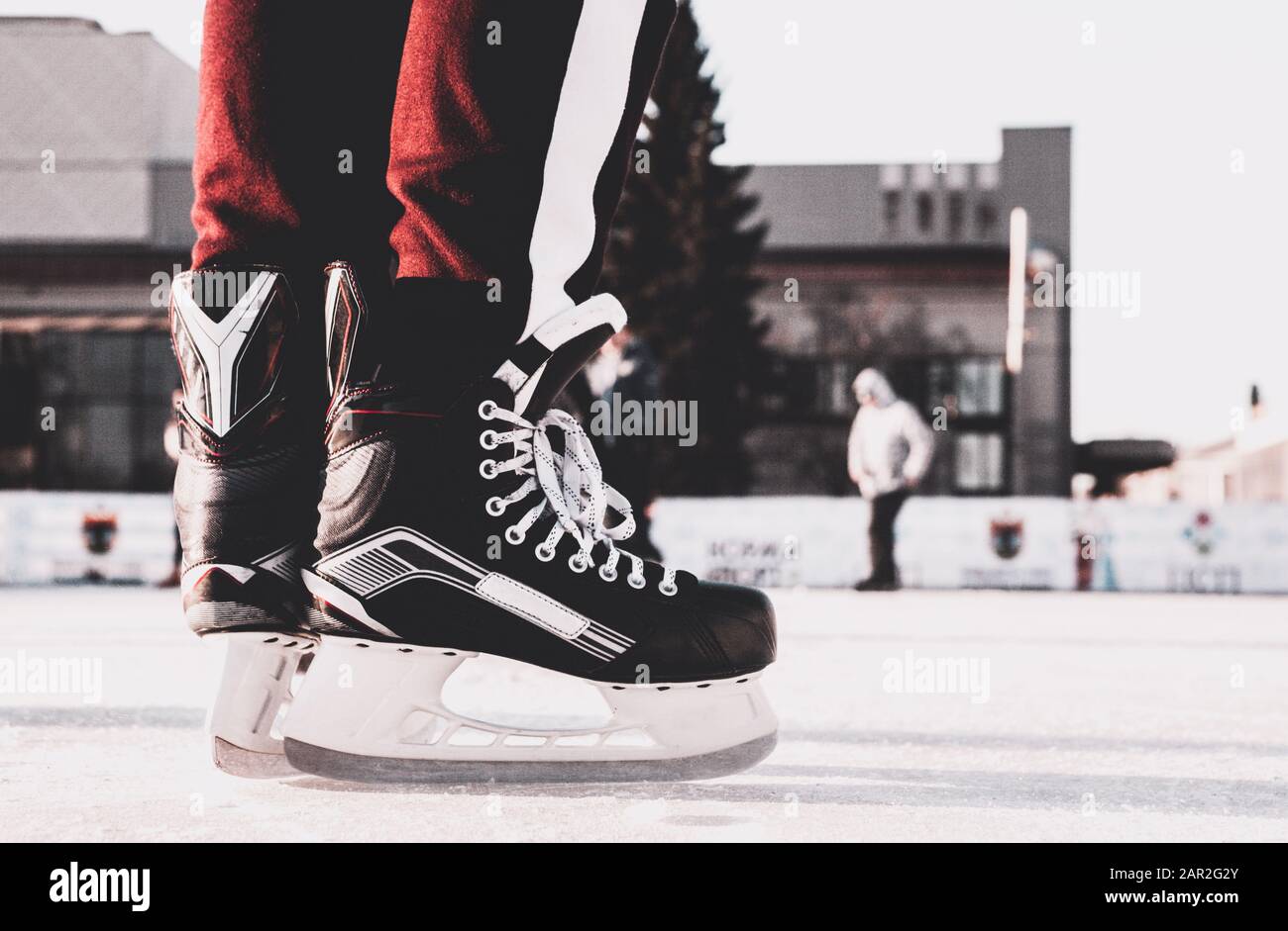 Figure skate competition close up hi-res stock photography and images ...