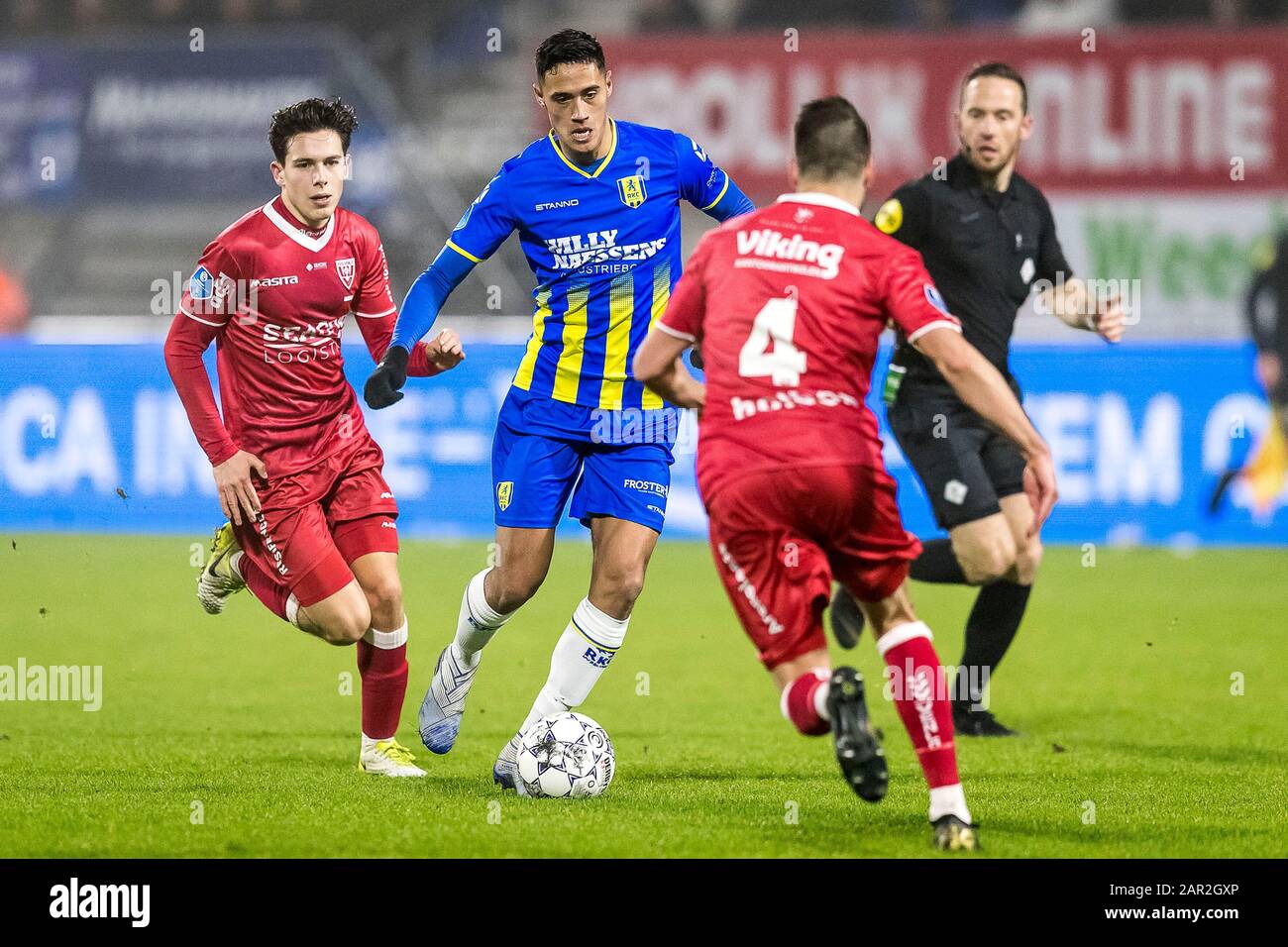 WAALWIJK - 25-01-2020, Mandemakers stadion. Dutch football, eredivisie ...