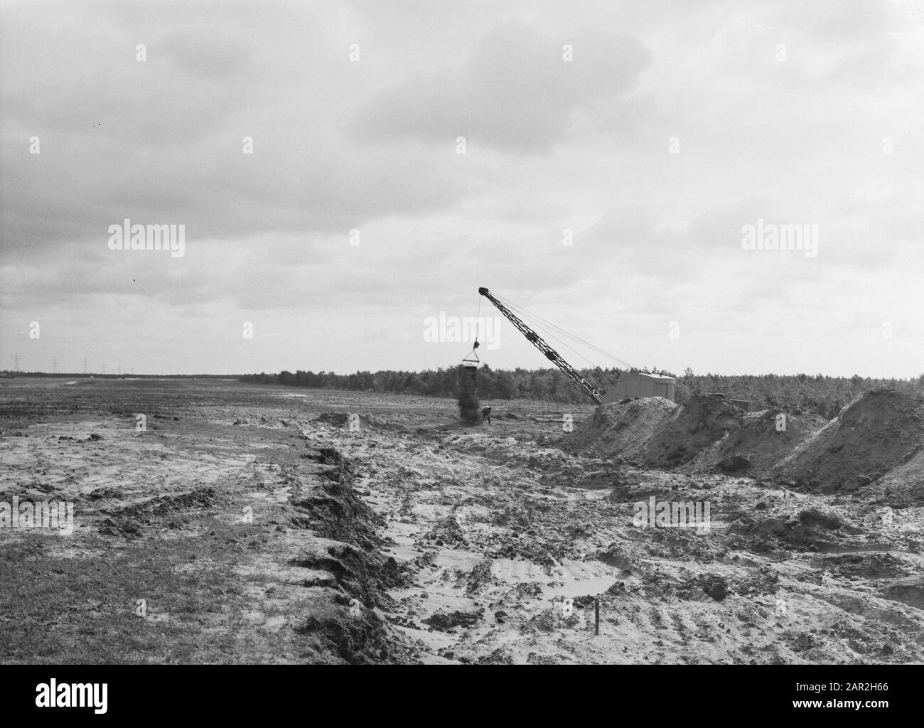 mining, tillage, leveling, scones, draglines Date: september 1957 ...