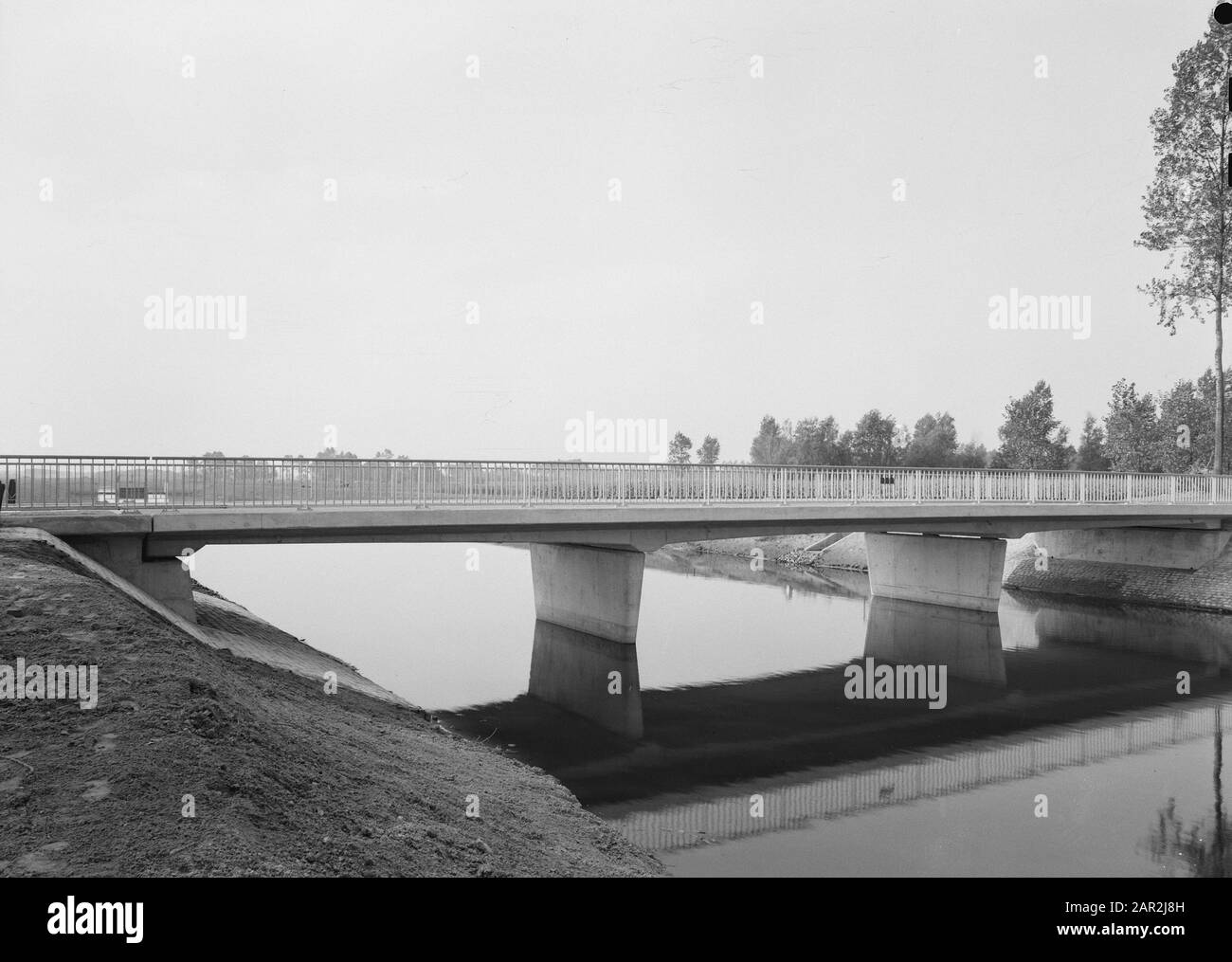 built in 1964 Date: undated Keywords: laying bridges, bridges, digging ...