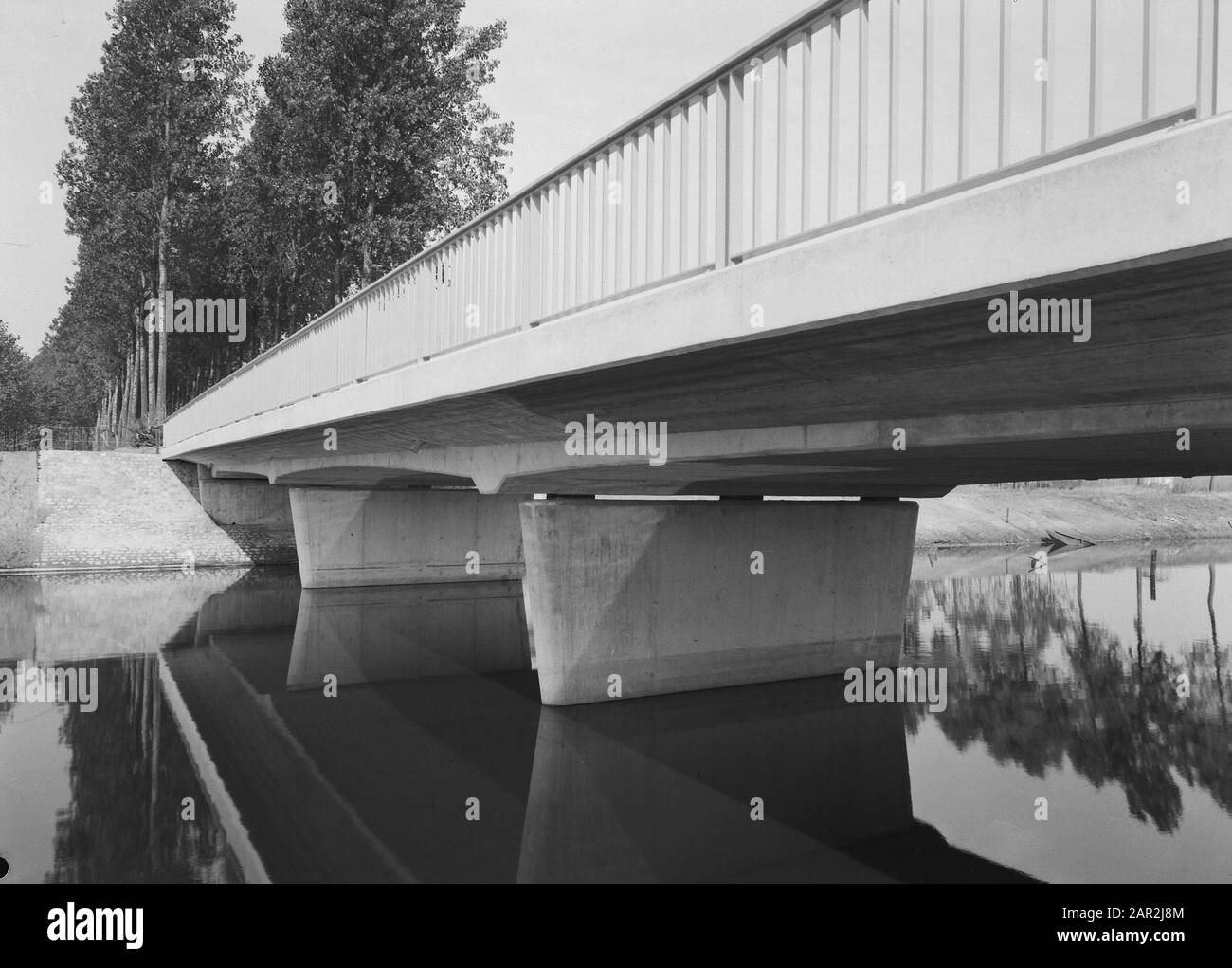 built in 1964 Date: undated Keywords: laying bridges, bridges, digging ...