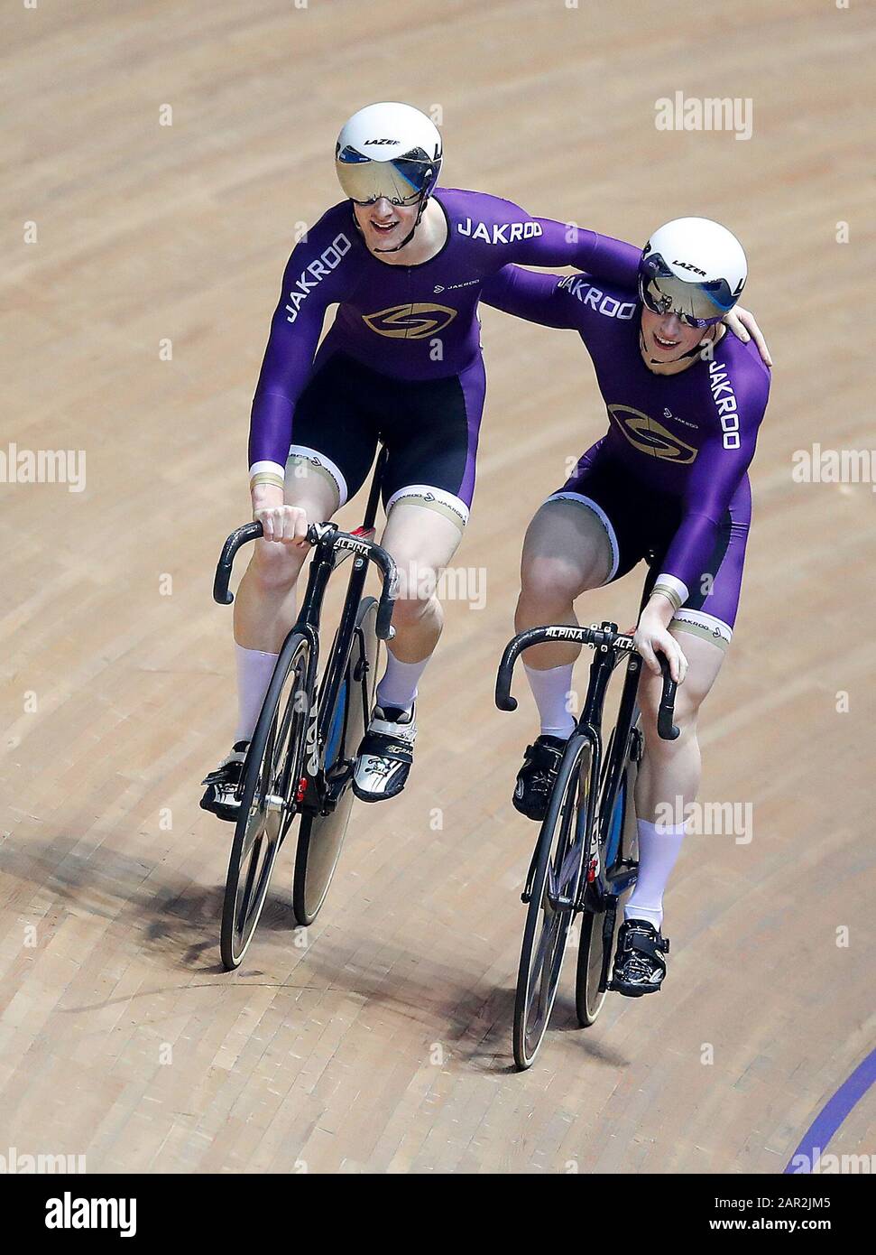 Slingshot's Hamish Turnbull (left) celebrates winning the Male Sprint ...