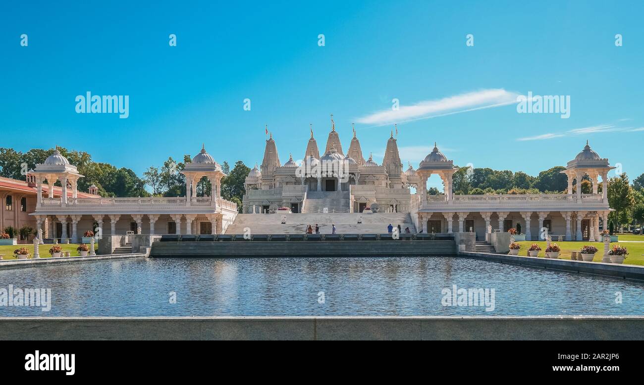 Baps shri swaminarayan mandir hi-res stock photography and images - Alamy