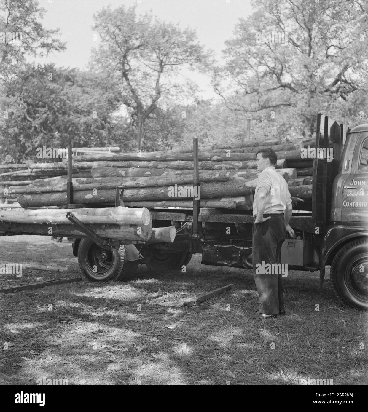 Lumber mill workers Black and White Stock Photos & Images - Alamy