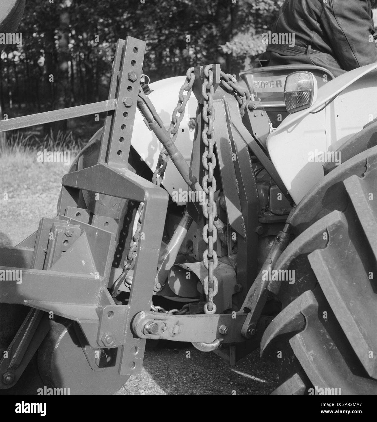 Name chains hi-res stock photography and images - Alamy