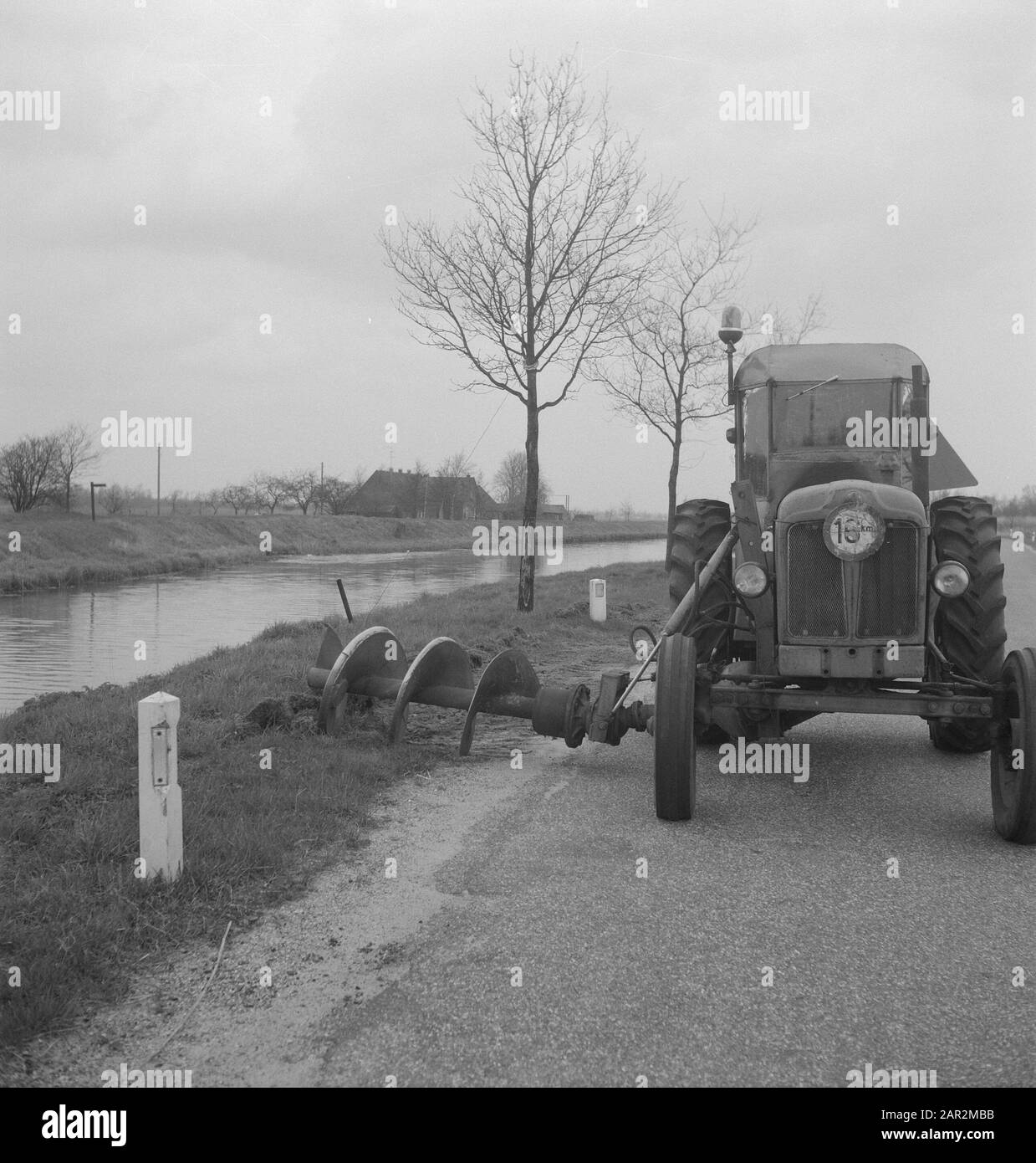 Agricultural canals Black and White Stock Photos & Images - Alamy
