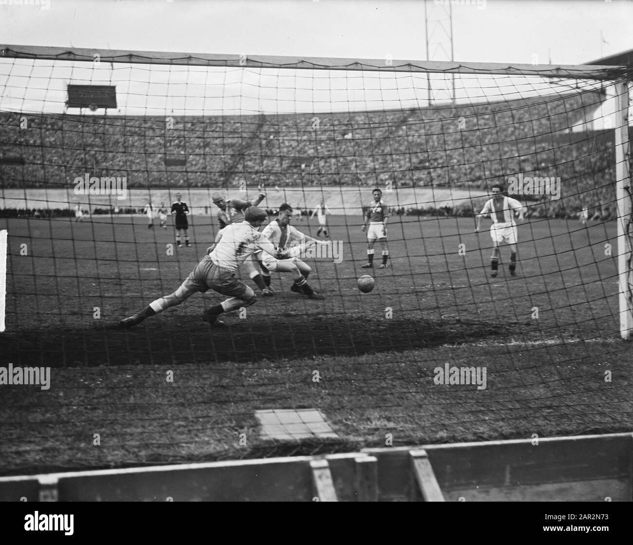 1950 football hi-res stock photography and images - Alamy