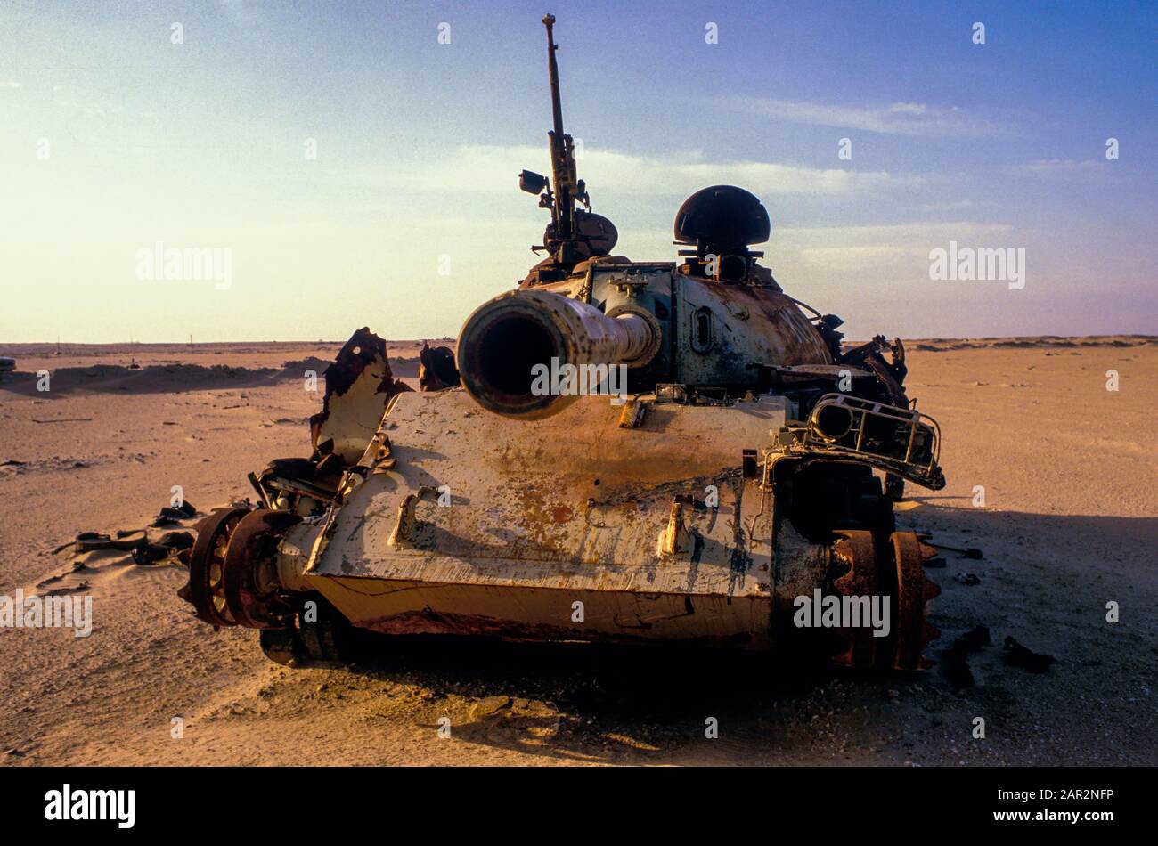 Gulf war kuwait hi-res stock photography and images - Alamy