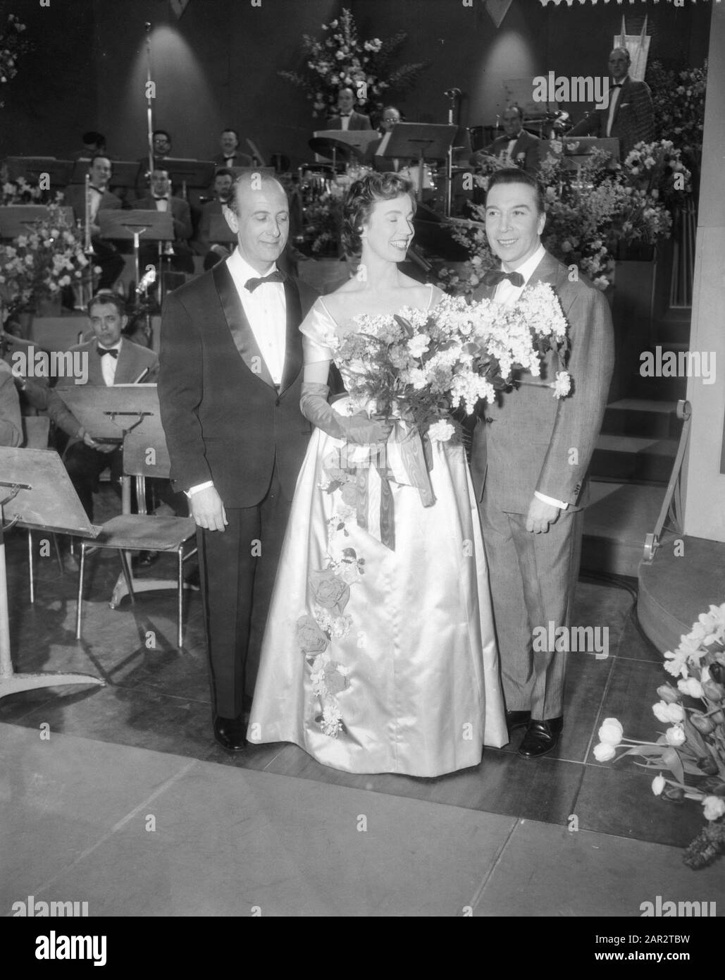 Andre claveau eurovision hi-res stock photography and images - Alamy