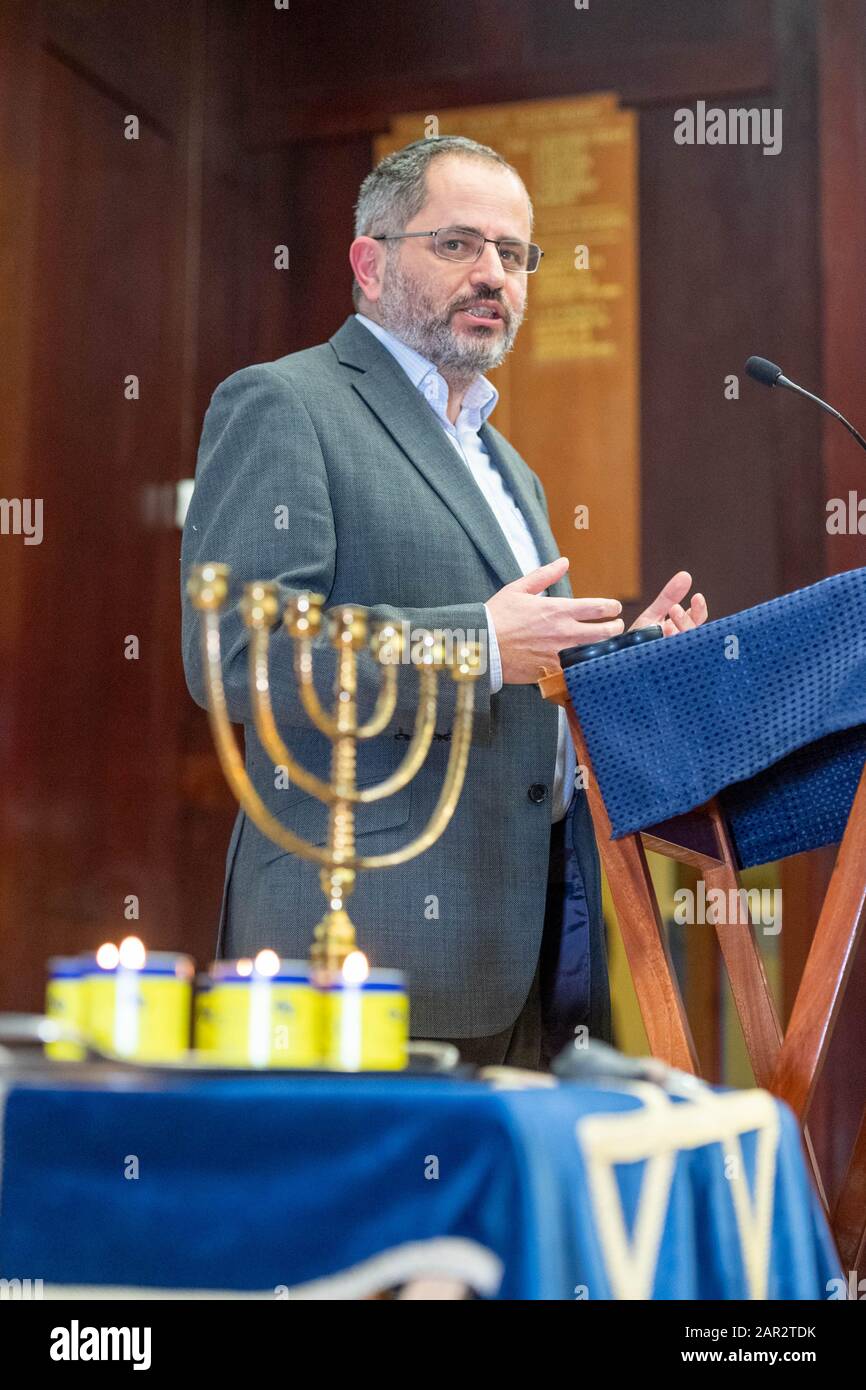 Christian friends of essex hi-res stock photography and images - Alamy