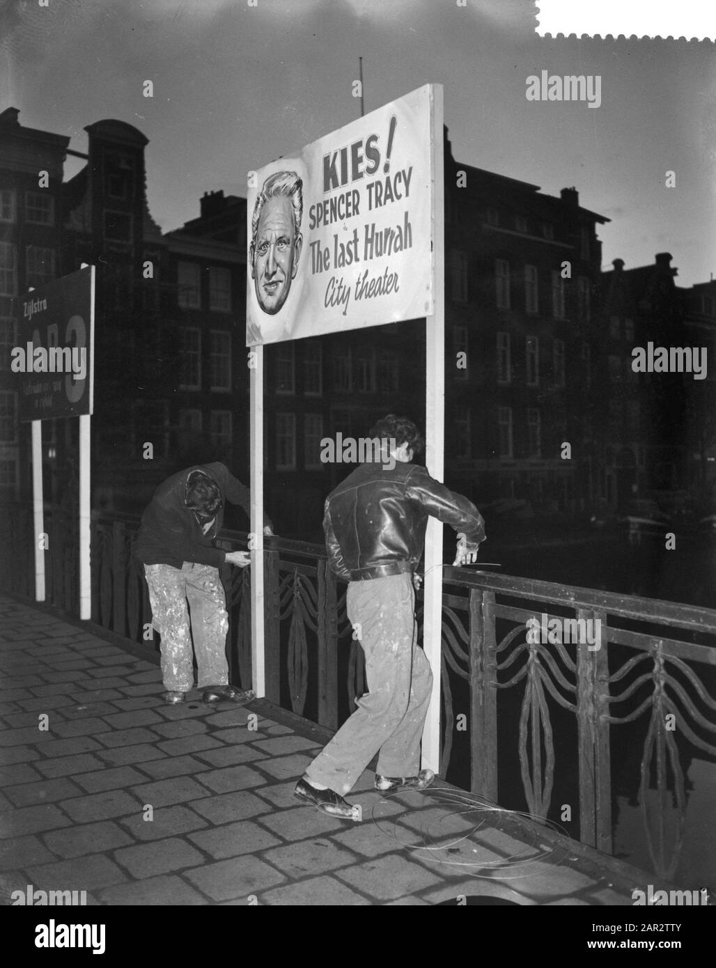 Commands Columbia Film: places Spencer Tracy sign between election ...