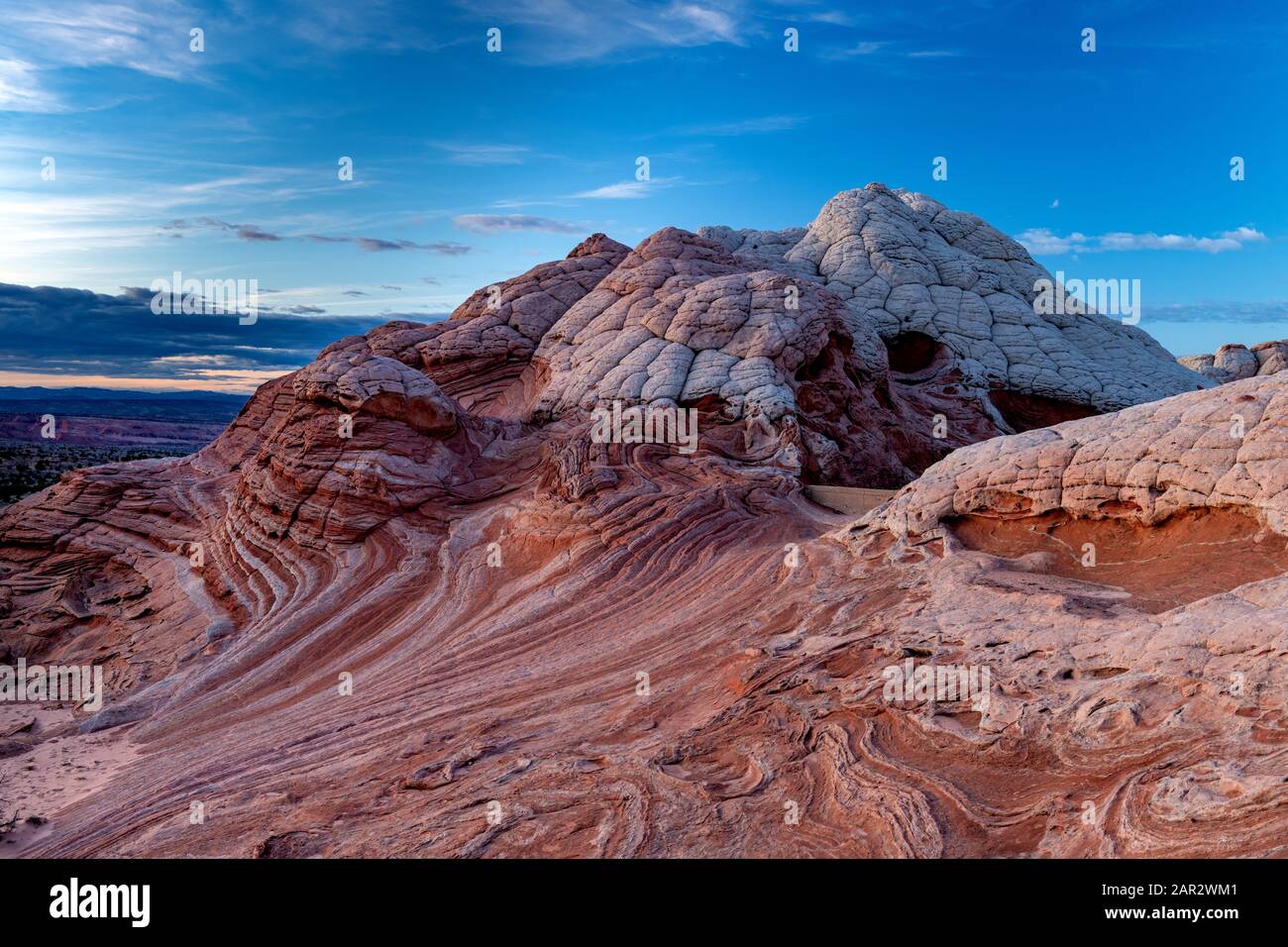 Rolling a buckling pattern in Geological formations Stock Photo - Alamy Rolling a buckling pattern in Geological formations Stock Photo - Alamy