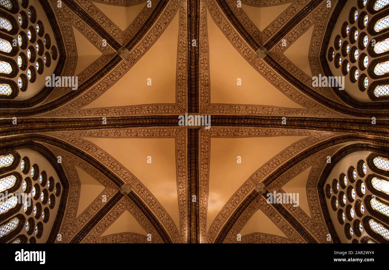 Geometric church ceiling hi-res stock photography and images - Alamy