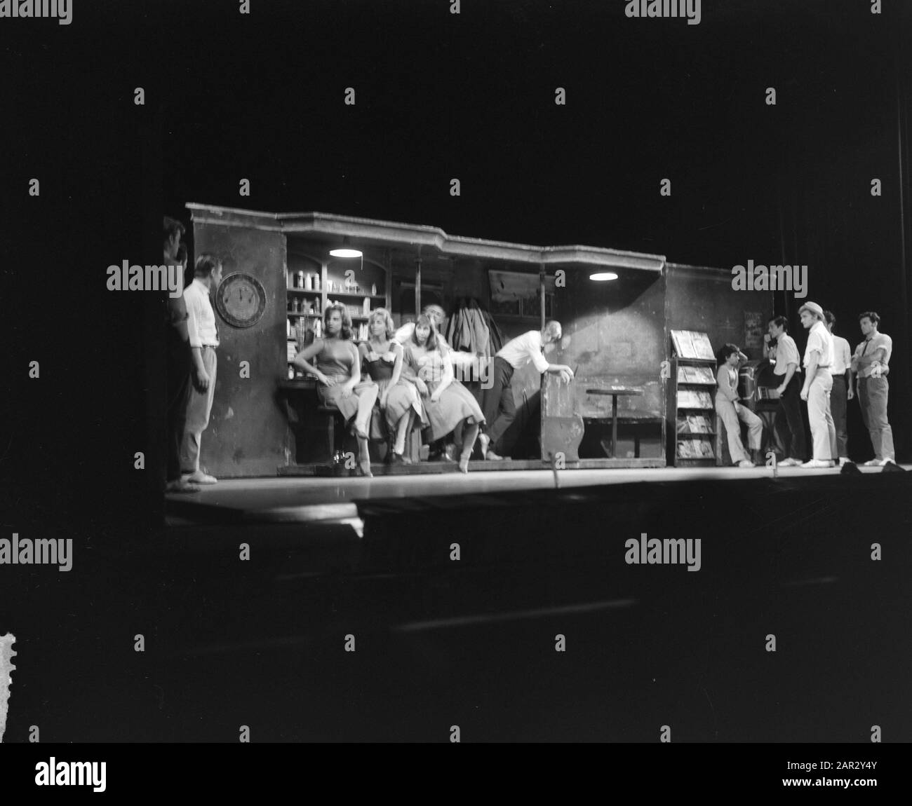 The drug scene Black and White Stock Photos & Images - Alamy