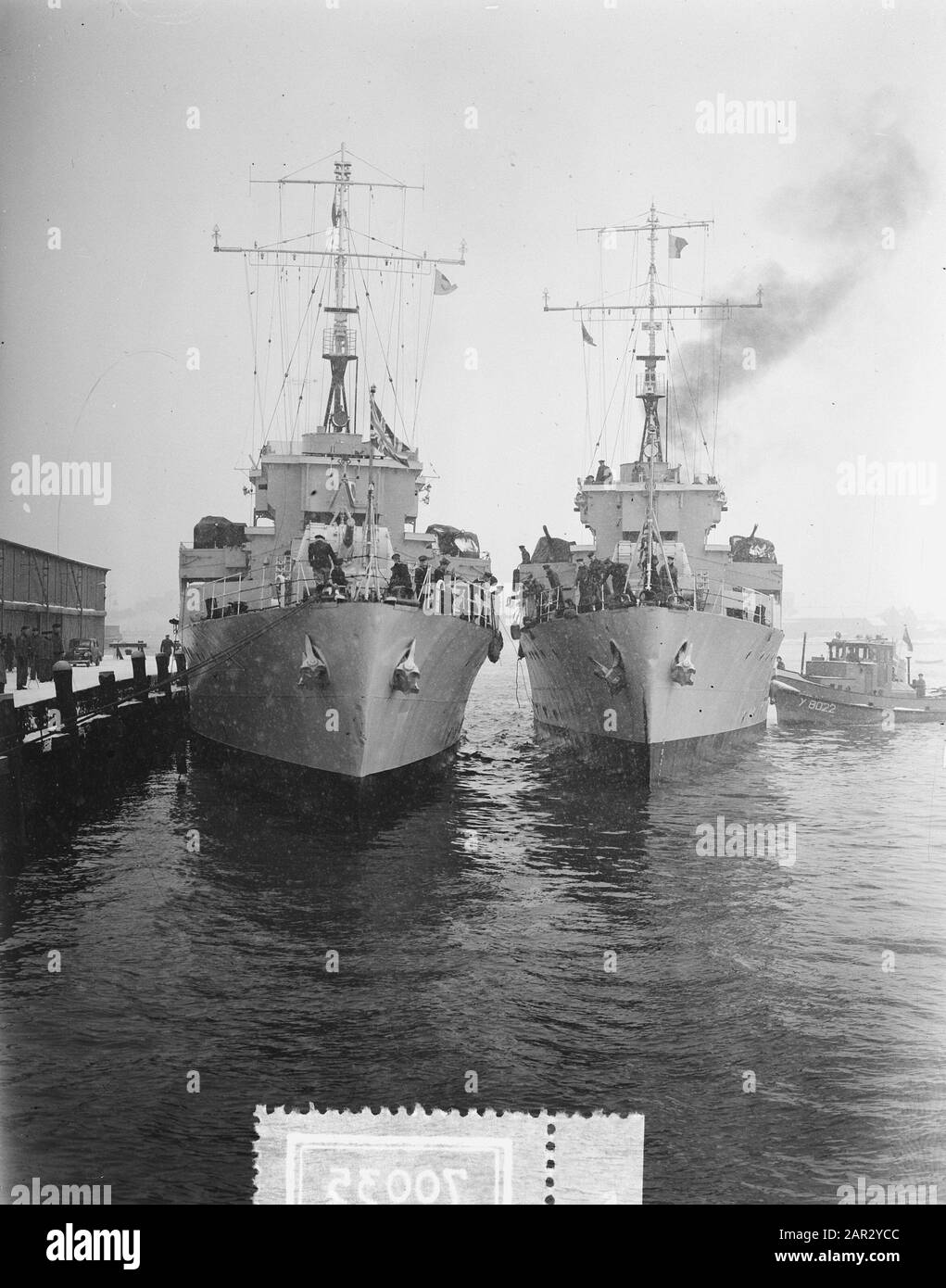 British minesweeper hi-res stock photography and images - Alamy