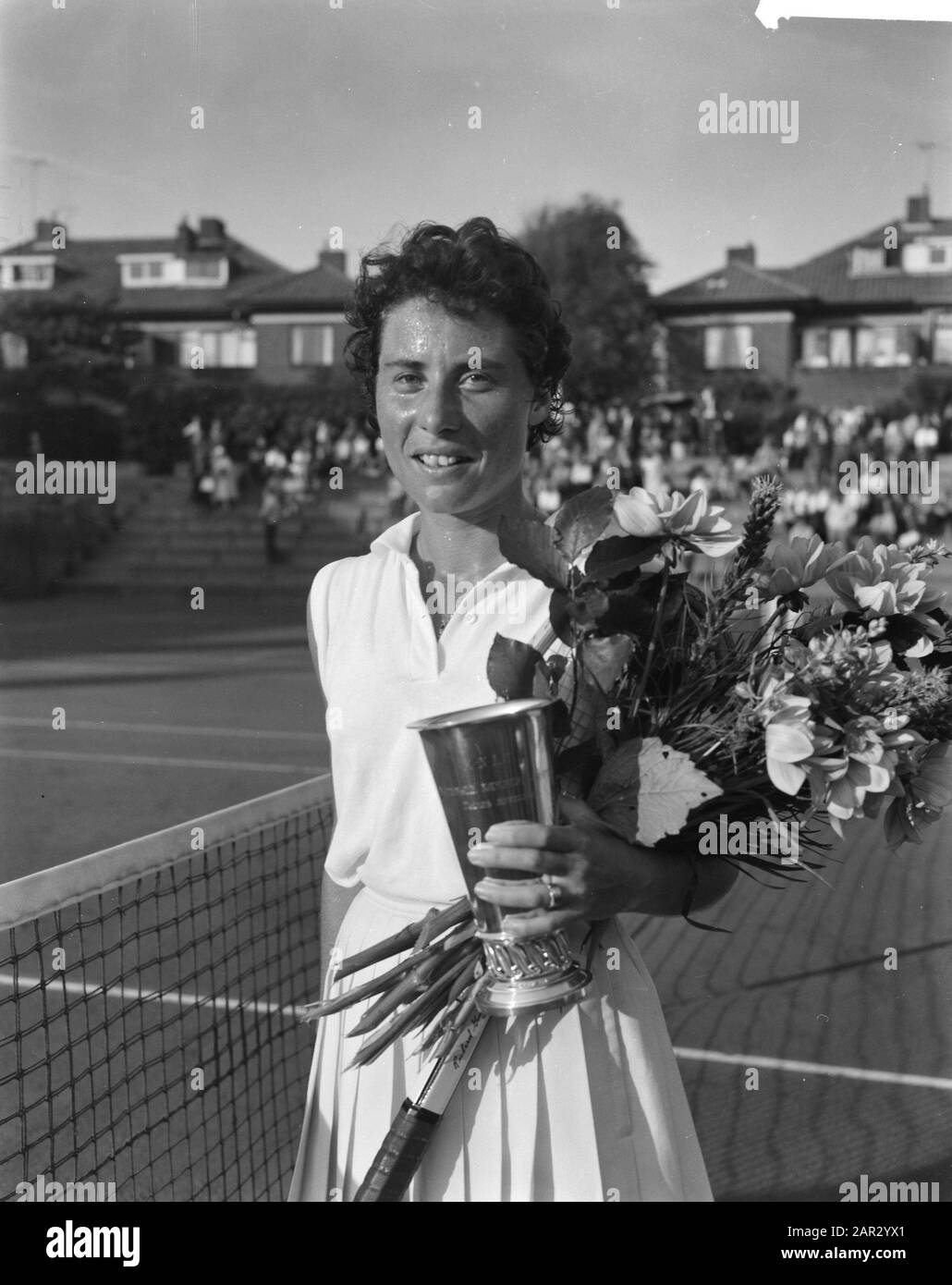 Eva de jong dutch tennis champion hi-res stock photography and images ...